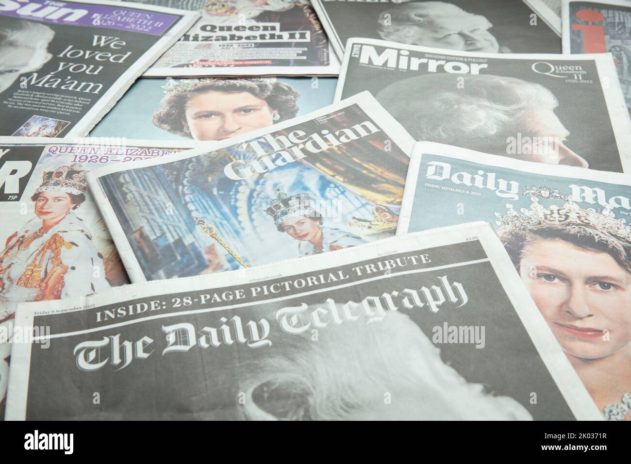 LONDON, UK - September 2022: Front covers of national newspapers pay ...