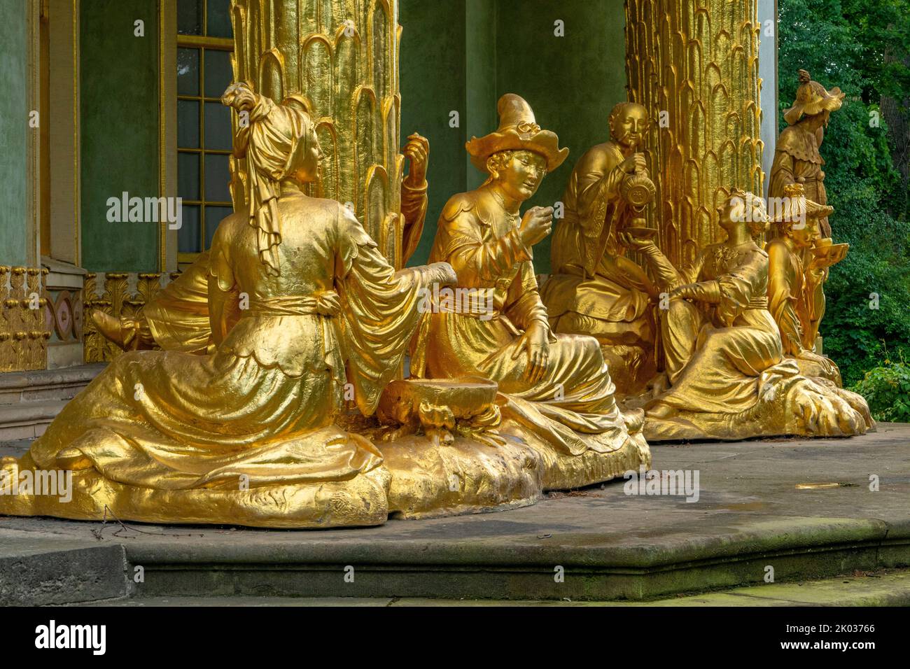Chinese Tea House, Sanssouci Park, Potsdam, Brandenburg, Germany Stock ...