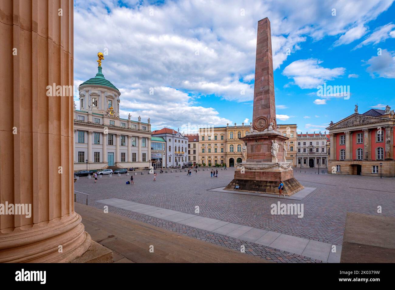 Obelisk old hi-res stock photography and images - Alamy