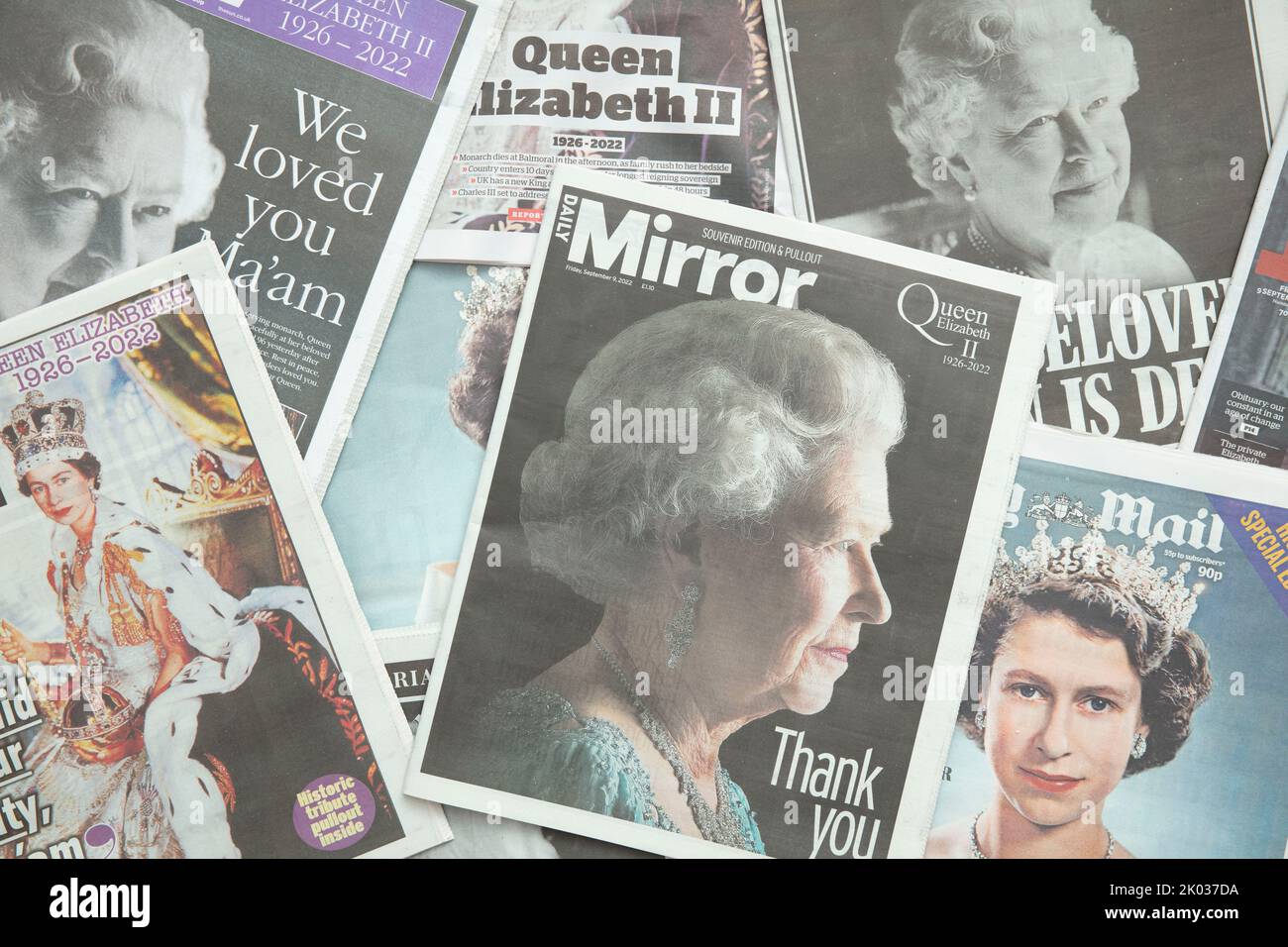 LONDON, UK - September 2022: Front covers of national newspapers pay ...