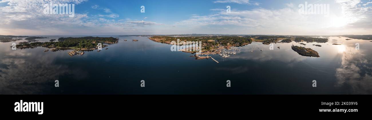Norway, Vestfold og Telemark, Larvik, fjord, island, pleasure boats ...