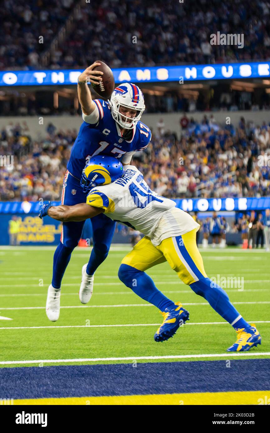 Bills tackle hi-res stock photography and images - Alamy