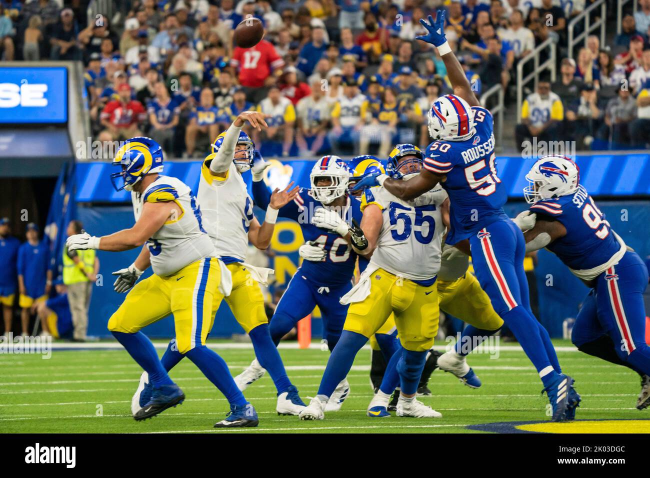 Los Angeles Rams quarterback Matthew Stafford (9) throws over Buffalo ...