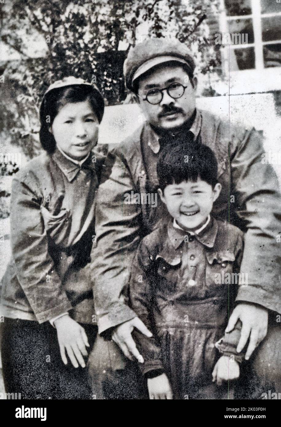 Ren Bishi and Chen Congying in Shijiazhuang. Ren Bishi was a military ...