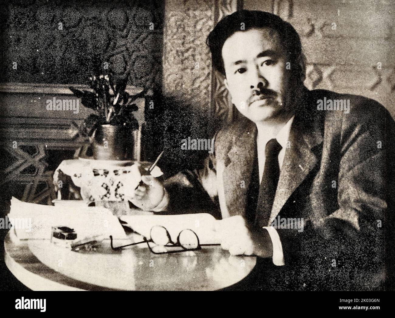 Ren Bishi insisted on studying despite being ill. Ren Bishi was a ...