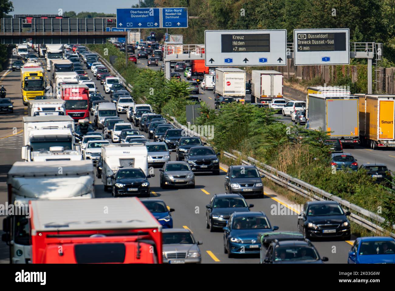 Traffic jam on the A3 motorway, over 8 lanes, in both directions ...
