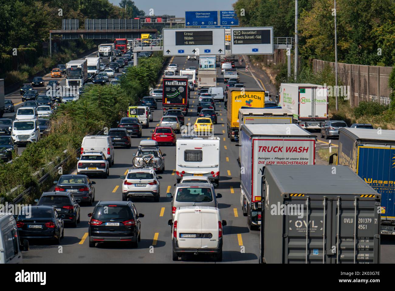 Traffic jam on the A3 motorway, over 8 lanes, in both directions ...