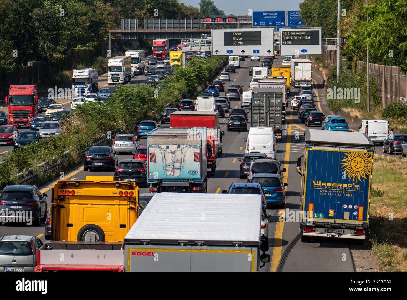Traffic jam on the A3 motorway, over 8 lanes, in both directions ...