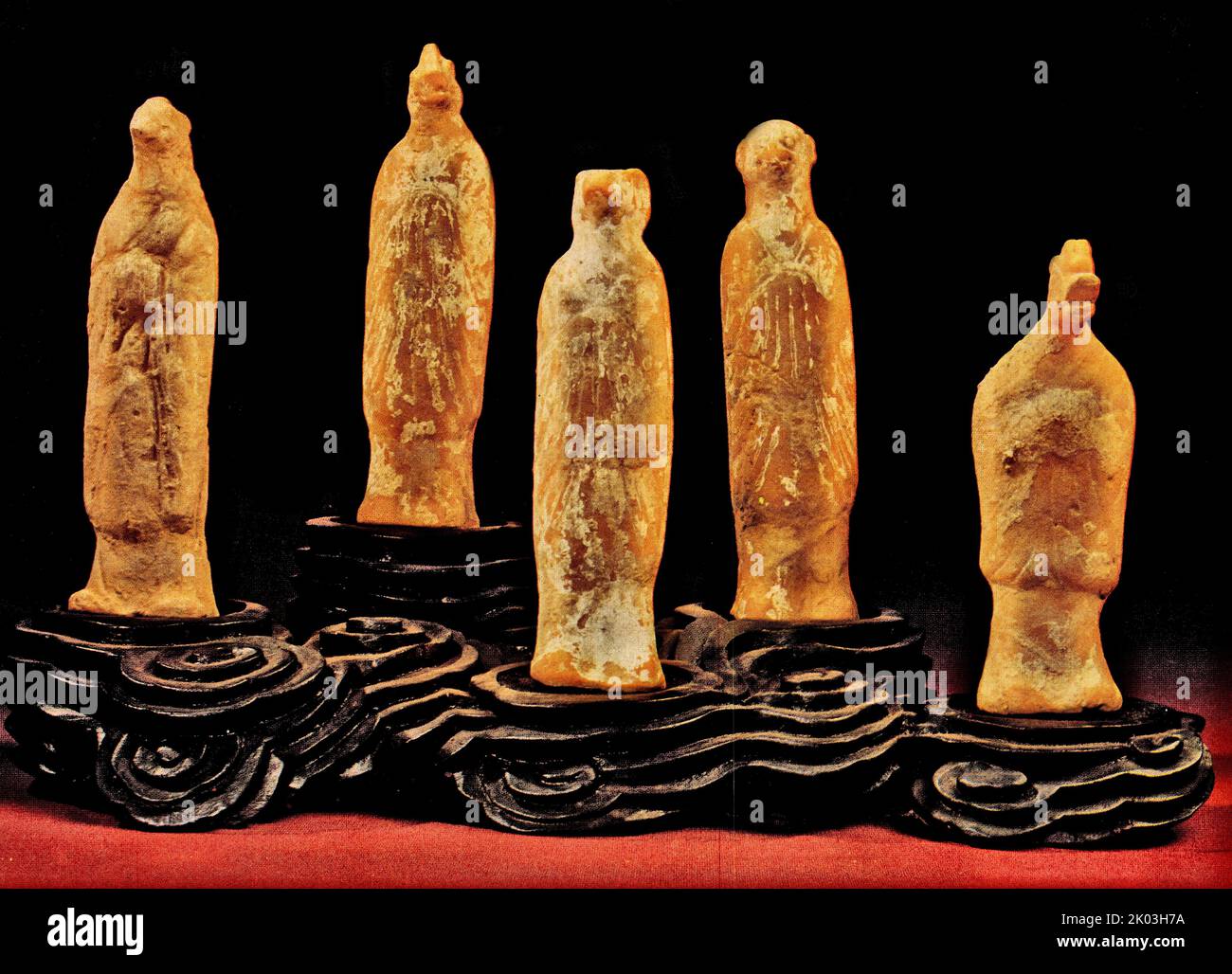Tang Dynasty figurines of the twelve zodiac animals, each of which is ...
