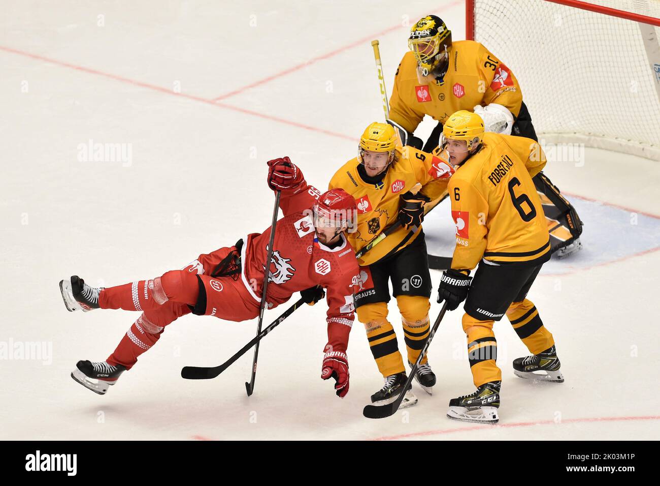 Trinec, Czech Republic. 09th Sep, 2022. L-R Daniel Vozenilek (Trinec ...