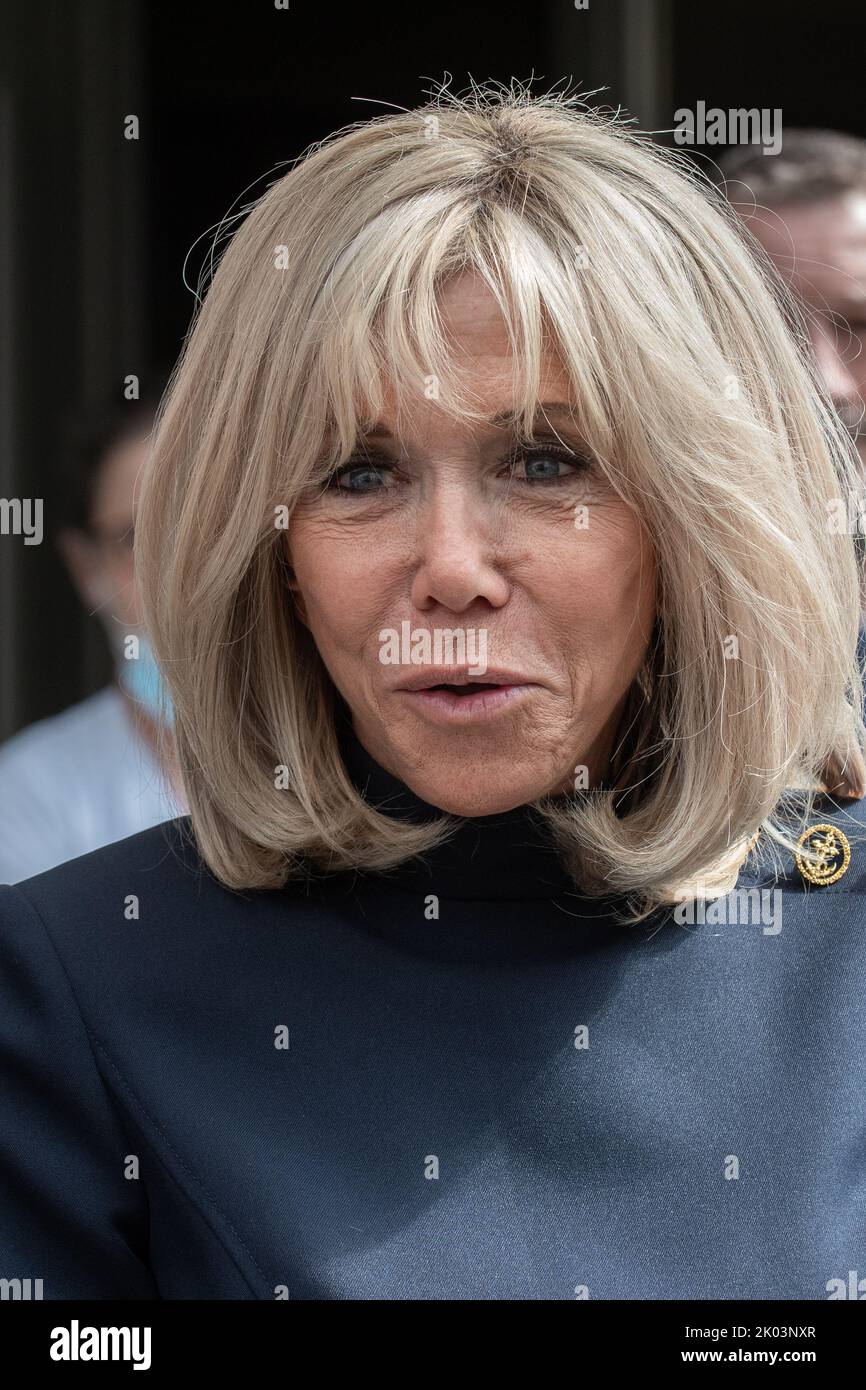 Brigitte macron portrait hi-res stock photography and images - Alamy