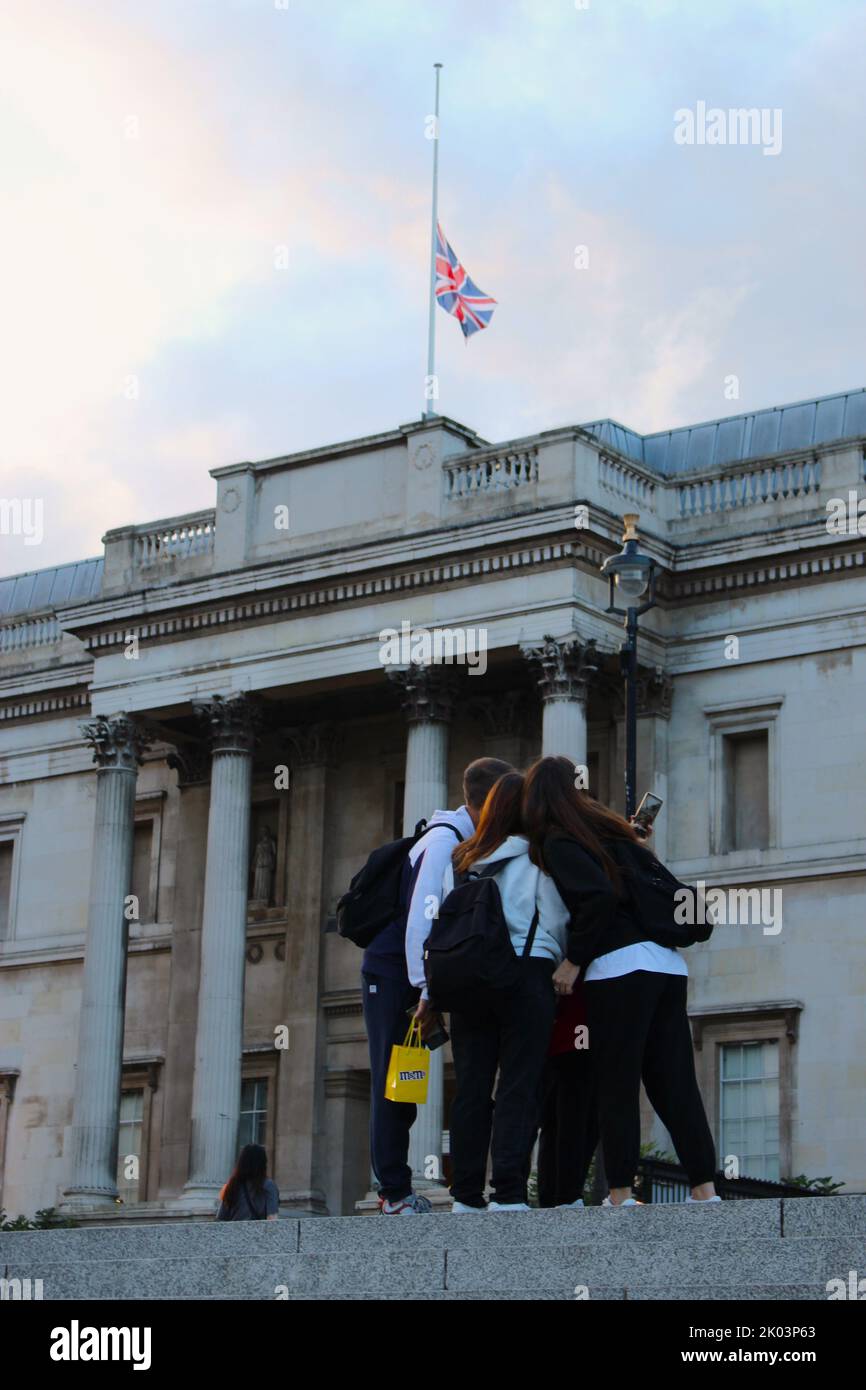 London, United Kingdom. 8th Sep, 2022. UK flag lowered to half-mast at ...