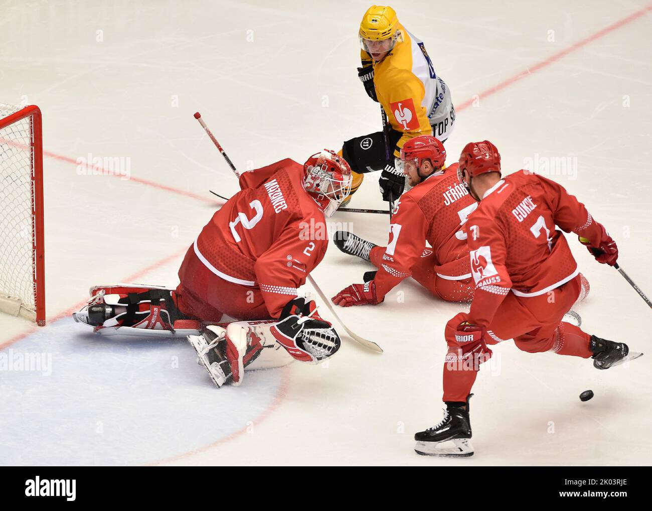 Trinec, Czech Republic. 09th Sep, 2022. L-R Marek Mazanec (Trinec ...