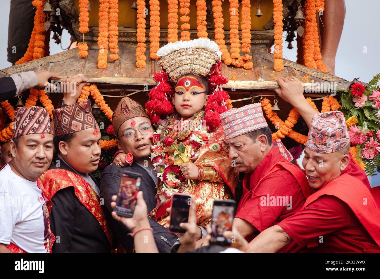 Kathmandu, Nepal. 9th Sep, 2022. Nepal's Kumari (living goddess, C) is ...