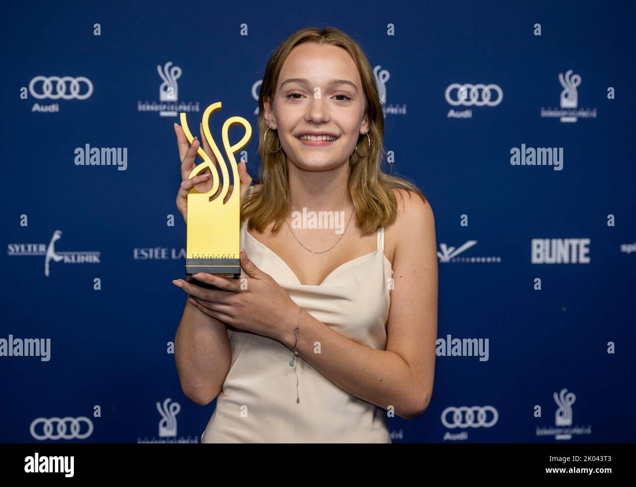 Berlin, Germany. 09th Sep, 2022. Dora Zygouri, winner of the Young ...