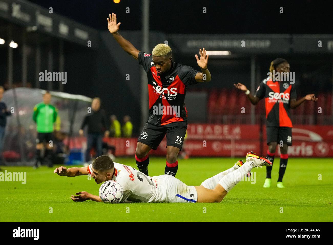 Jonathan mulder hi-res stock photography and images - Alamy