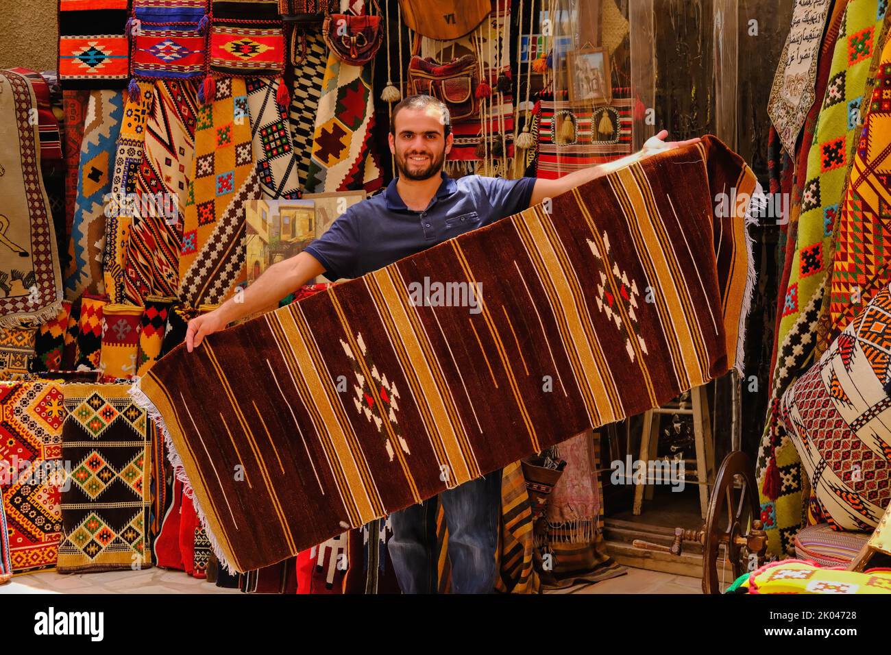 Persian rug dubai hi-res stock photography and images - Alamy