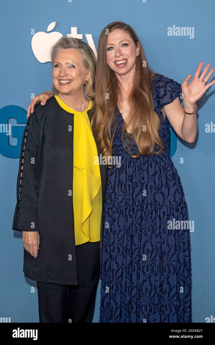 NEW YORK, NEW YORK - SEPTEMBER 08: Hillary Clinton and Chelsea Clinton ...