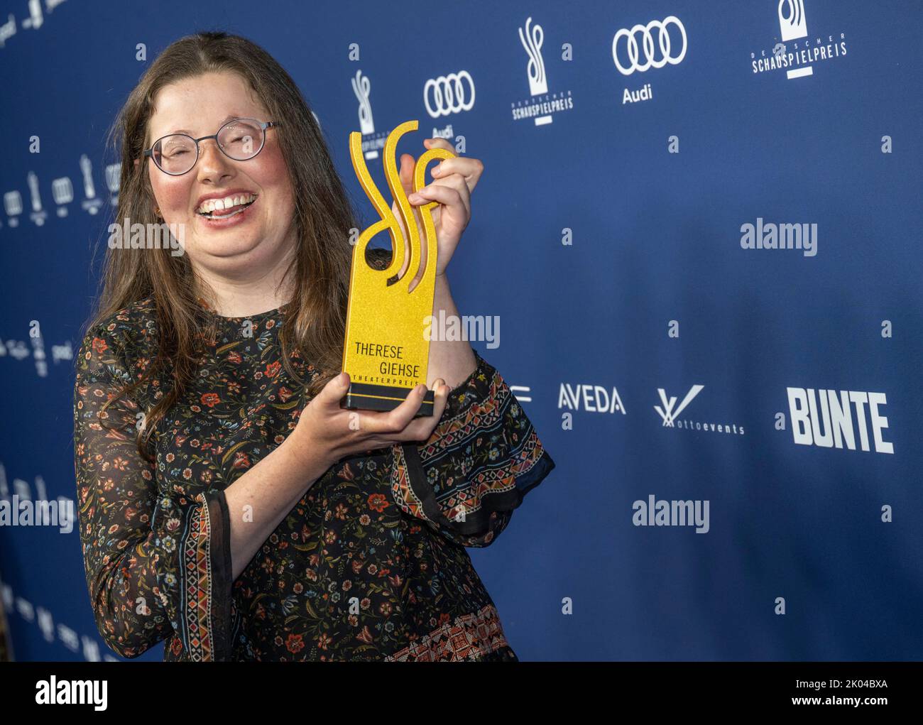 Berlin, Germany. 09th Sep, 2022. Johanna Kappauf, winner of the Therese ...