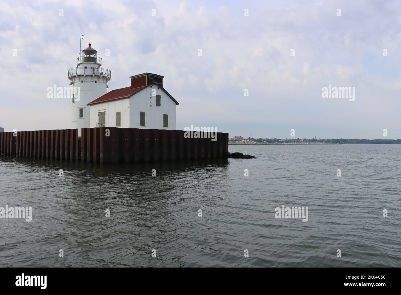 Cleveland Harbor West Pierhead Lighthouse at the entrance to Cleveland ...