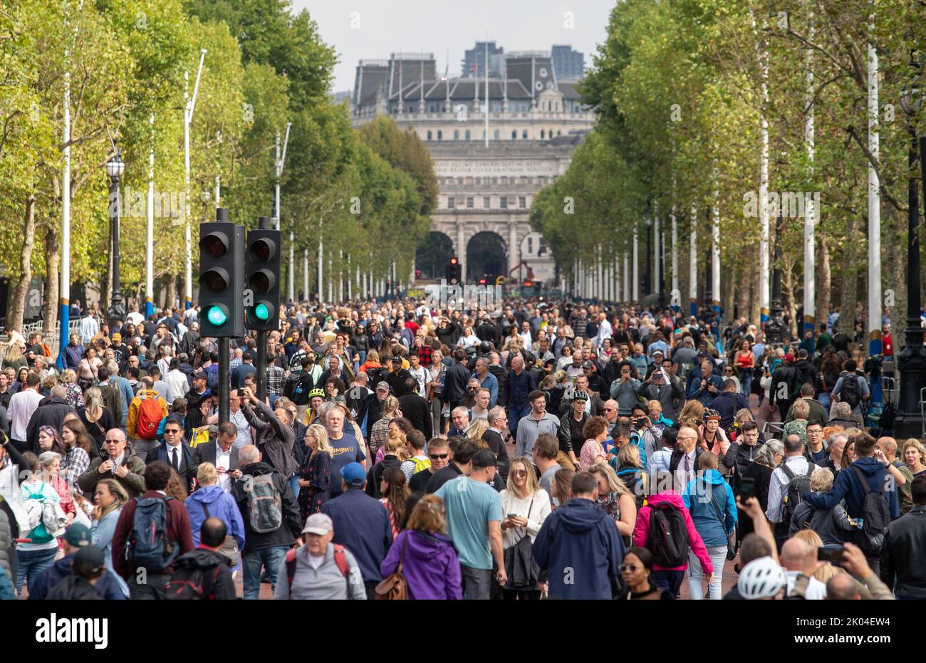 Crowds gather on The Mall as they respect to the late Queen Elizabeth ...