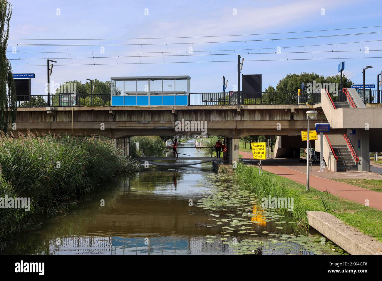Maintenance activities at Nieuwerkerk aan den IJssel railway station in ...