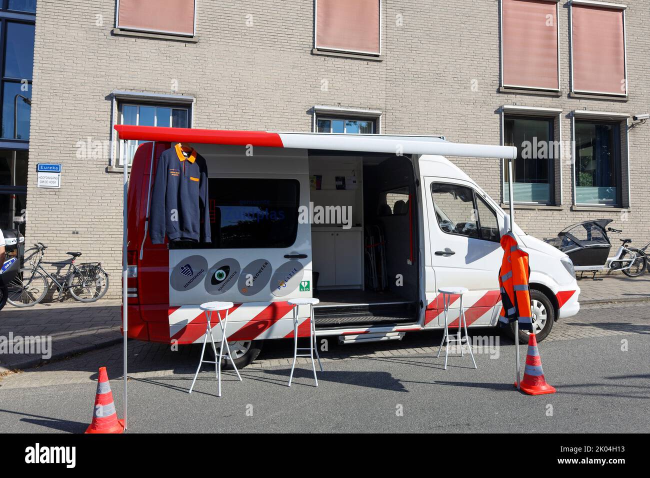 Safety van of municipality law enforcement (handhaving) at 112 dag in ...
