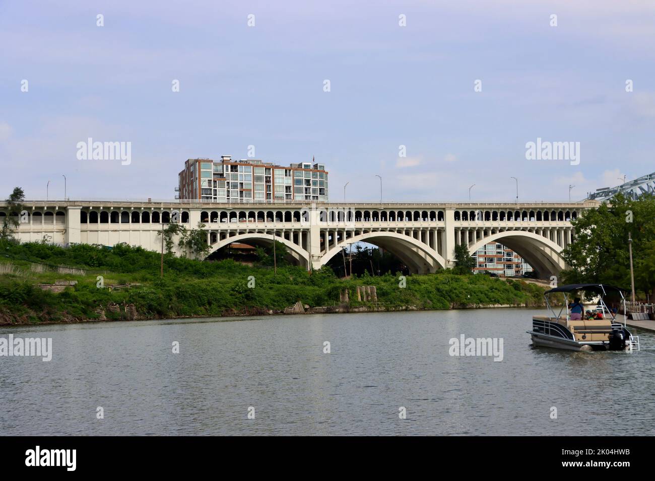 3,112-foot-long (949 m) Detroit–Superior Bridge (officially known as ...