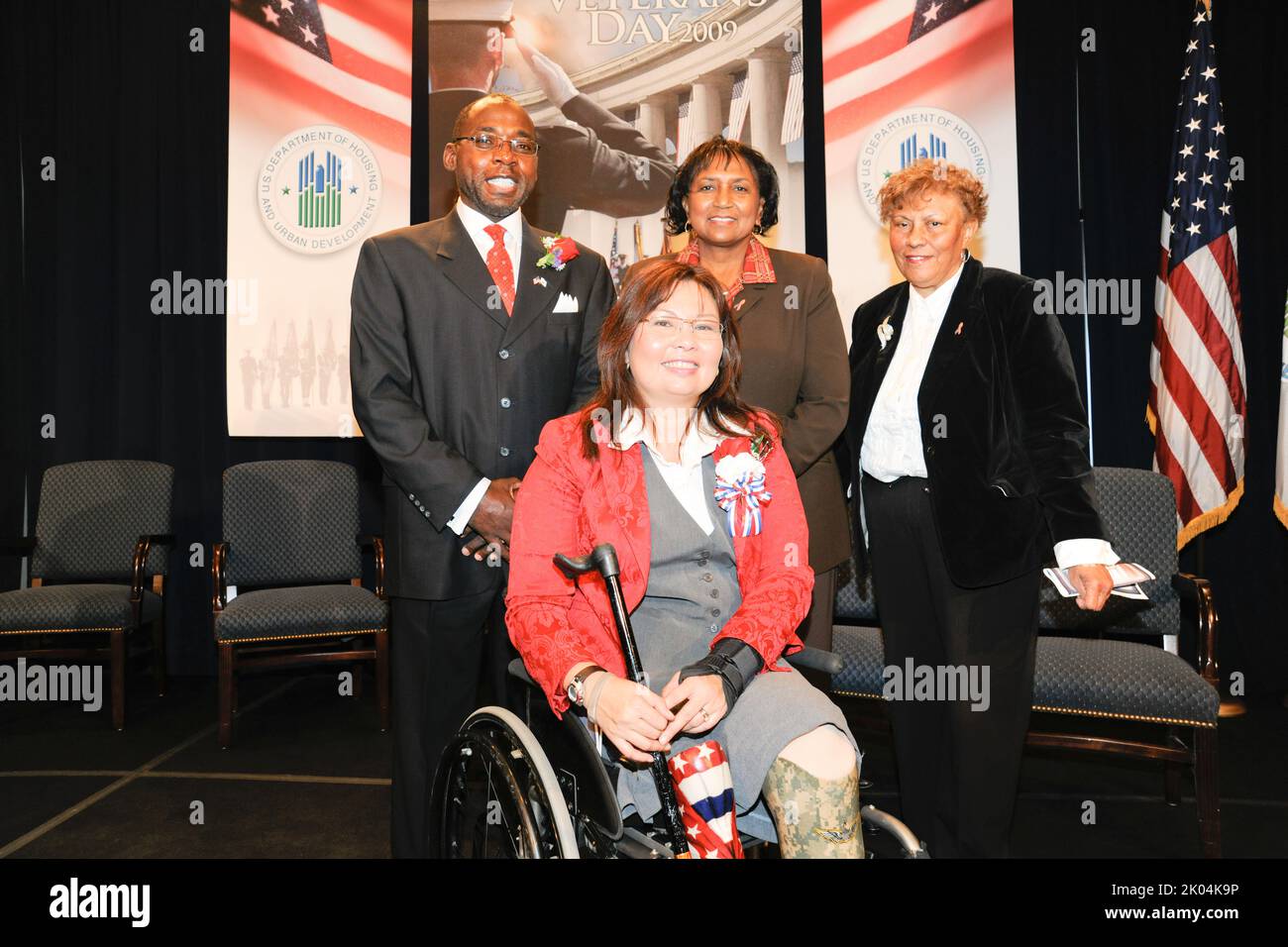 Veterans Day commemoration activities at HUD headquarters, with ...