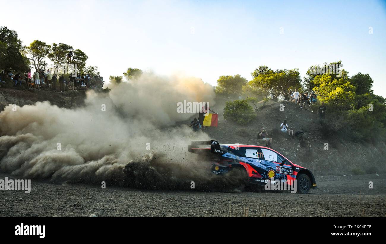 Thierry NEUVILLE Martijn WYDAEGHE, HYUNDAI SHELL MOBIS WORLD RALLY TEAM ...