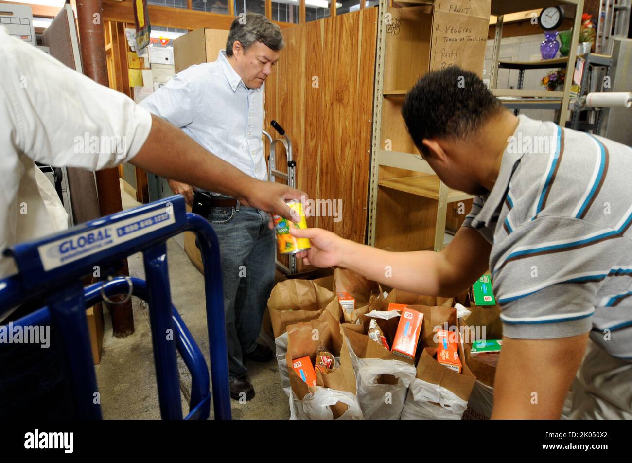 Activities at the Bread for the City Food Bank, Washington, D.C Stock ...