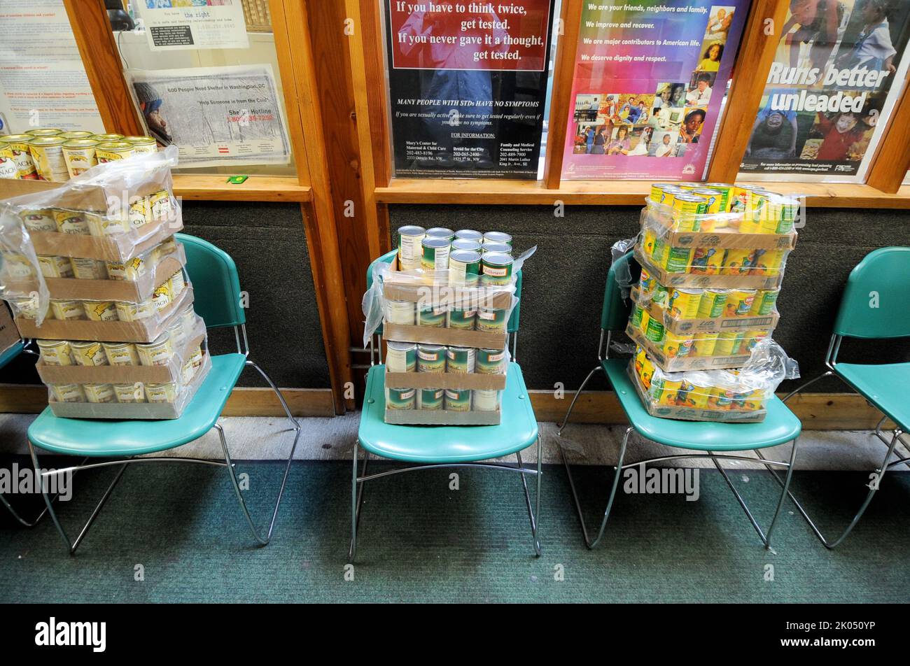 Activities at the Bread for the City Food Bank, Washington, D.C Stock ...