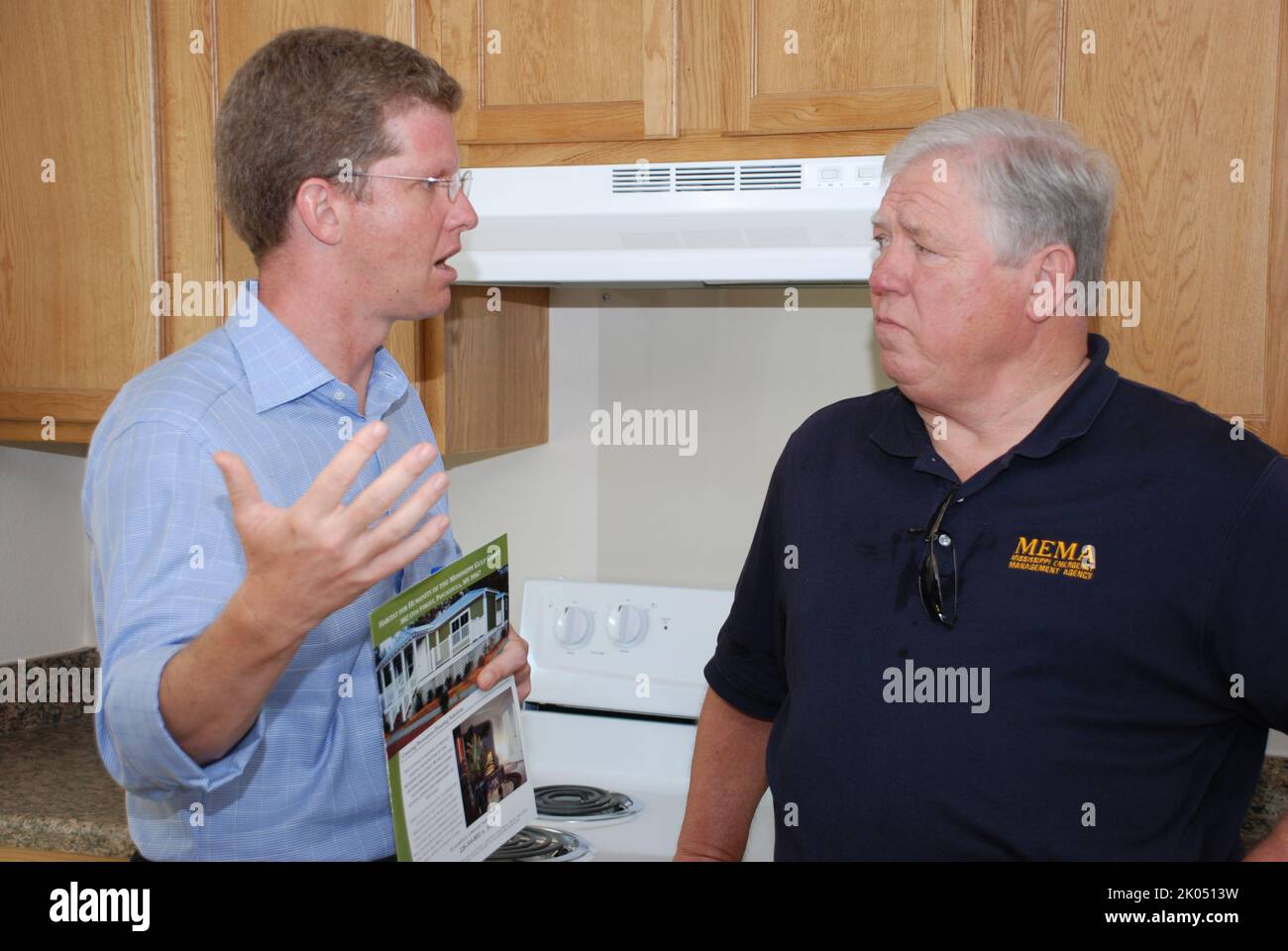 Secretary Shaun Donovan in Mississippi with Governor Haley Barbour on ...