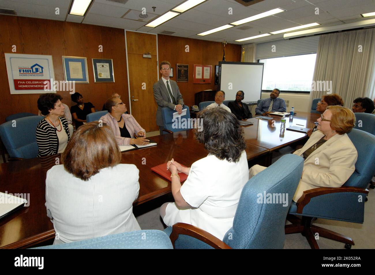 290407 - Sec Donovan Visits FHA Stock Photo - Alamy
