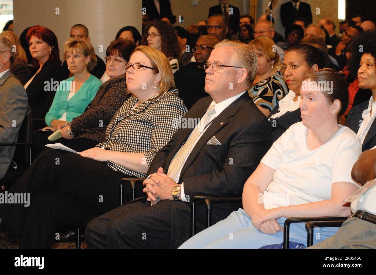 290382 Town Hall Meeting Stock Photo - Alamy