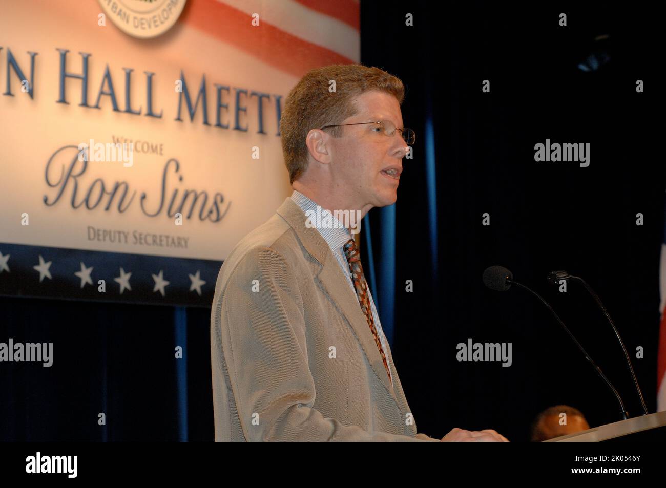 290382 Town Hall Meeting Stock Photo - Alamy
