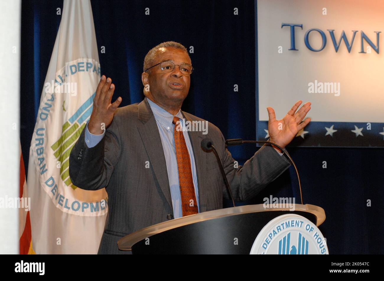 290382 Town Hall Meeting Stock Photo - Alamy