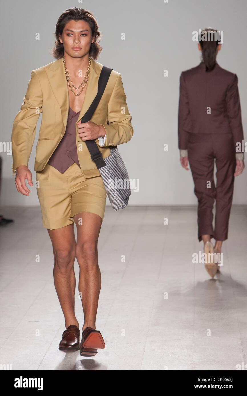 September 9th 2022 - New York,USA - Leonardo Spring Summer 2023 runway ...