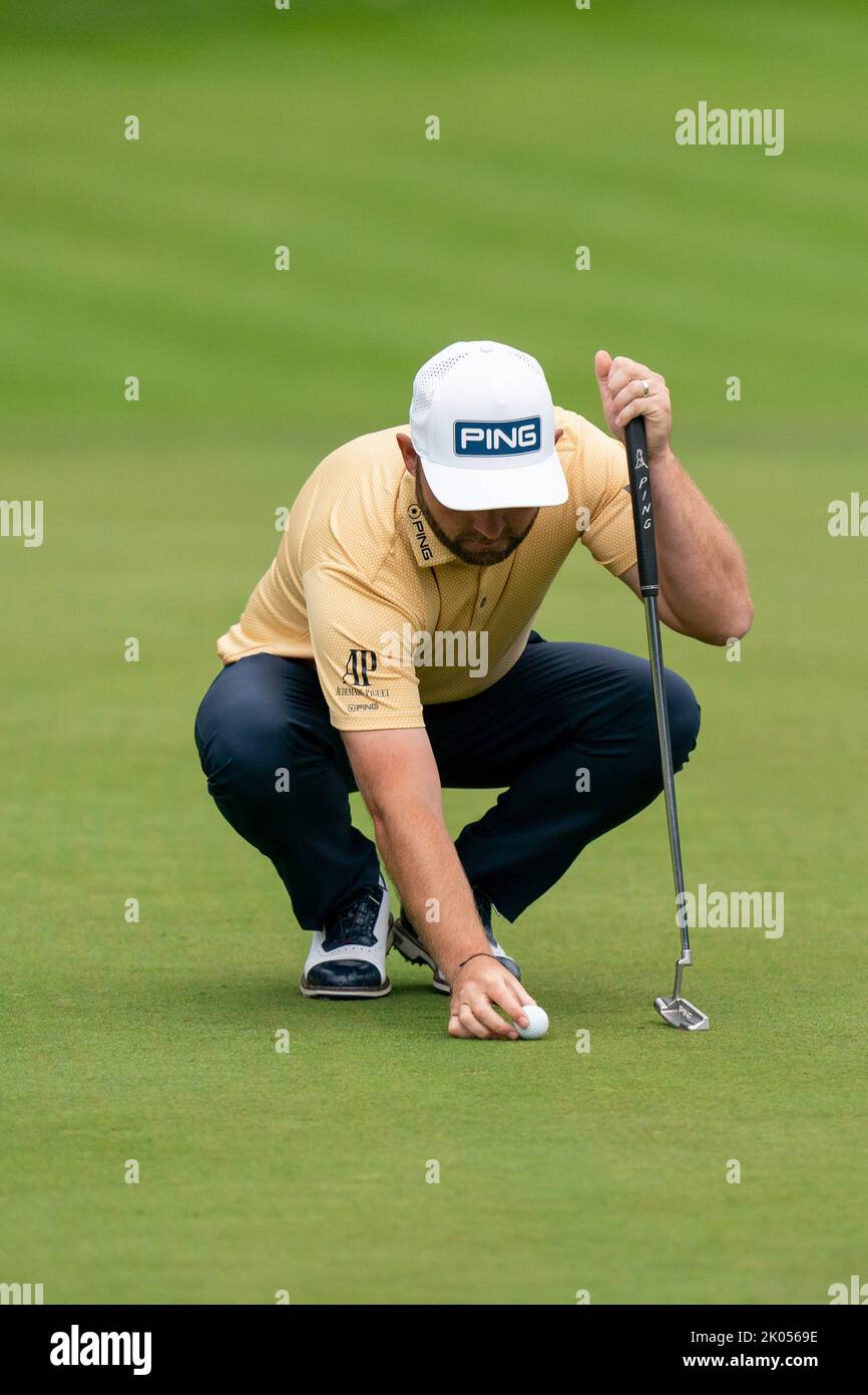 Andy Sullivan (ENG) 18th green during the BMW PGA Championship 2022 day ...