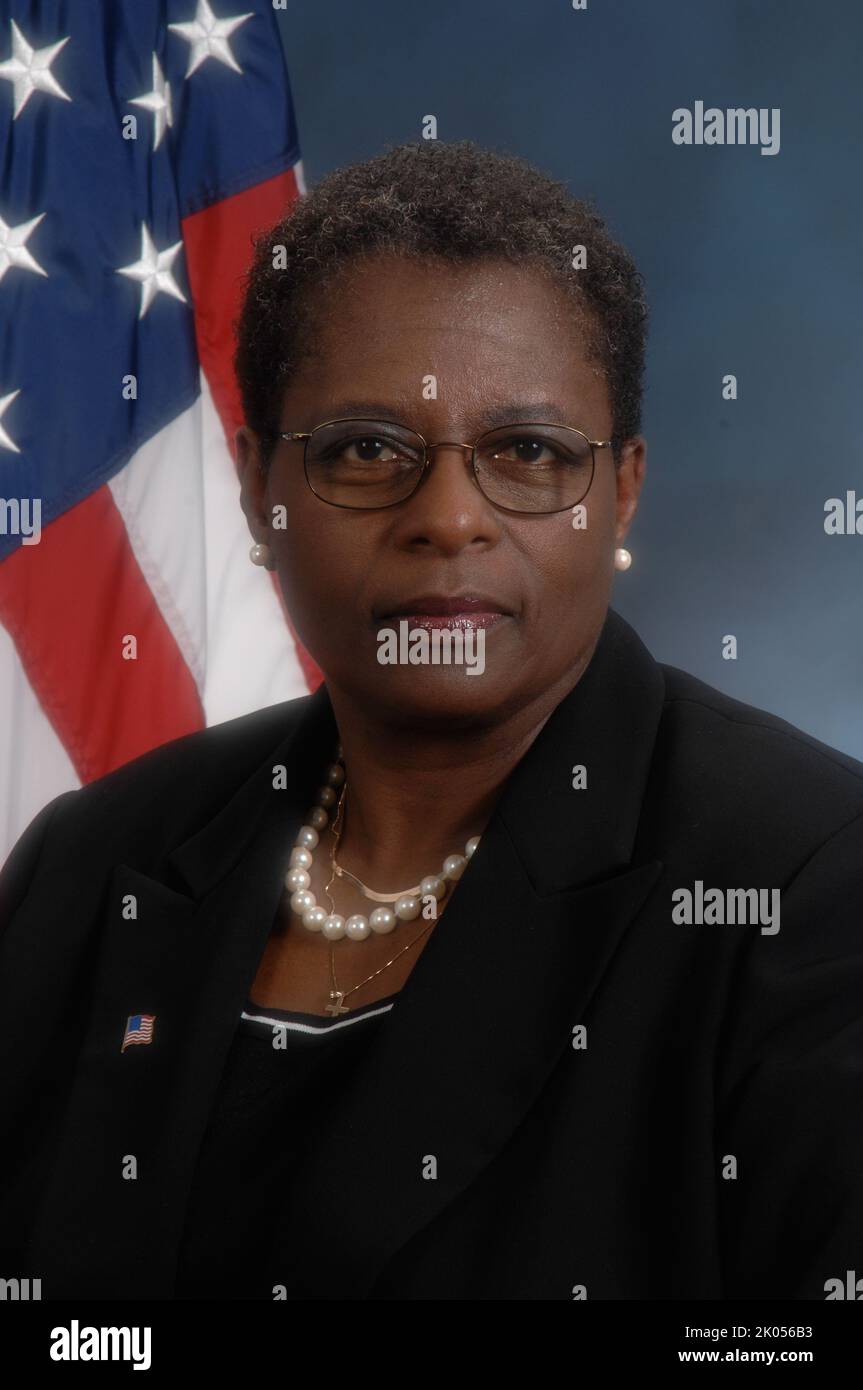 Secretary for public and indian housing hi-res stock photography and ...