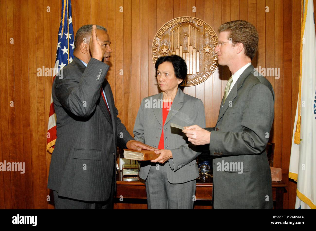 Swearing in ceremony for Deputy Secretary Ron Sims, with Secretary ...