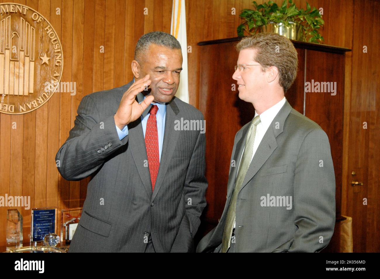 Swearing in ceremony for Deputy Secretary Ron Sims, with Secretary ...