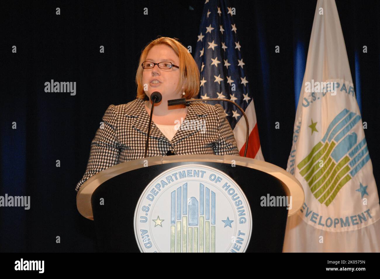 290382 Town Hall Meeting Stock Photo - Alamy