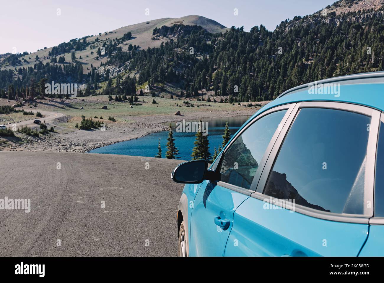 Roadside view of a lake hi-res stock photography and images - Alamy