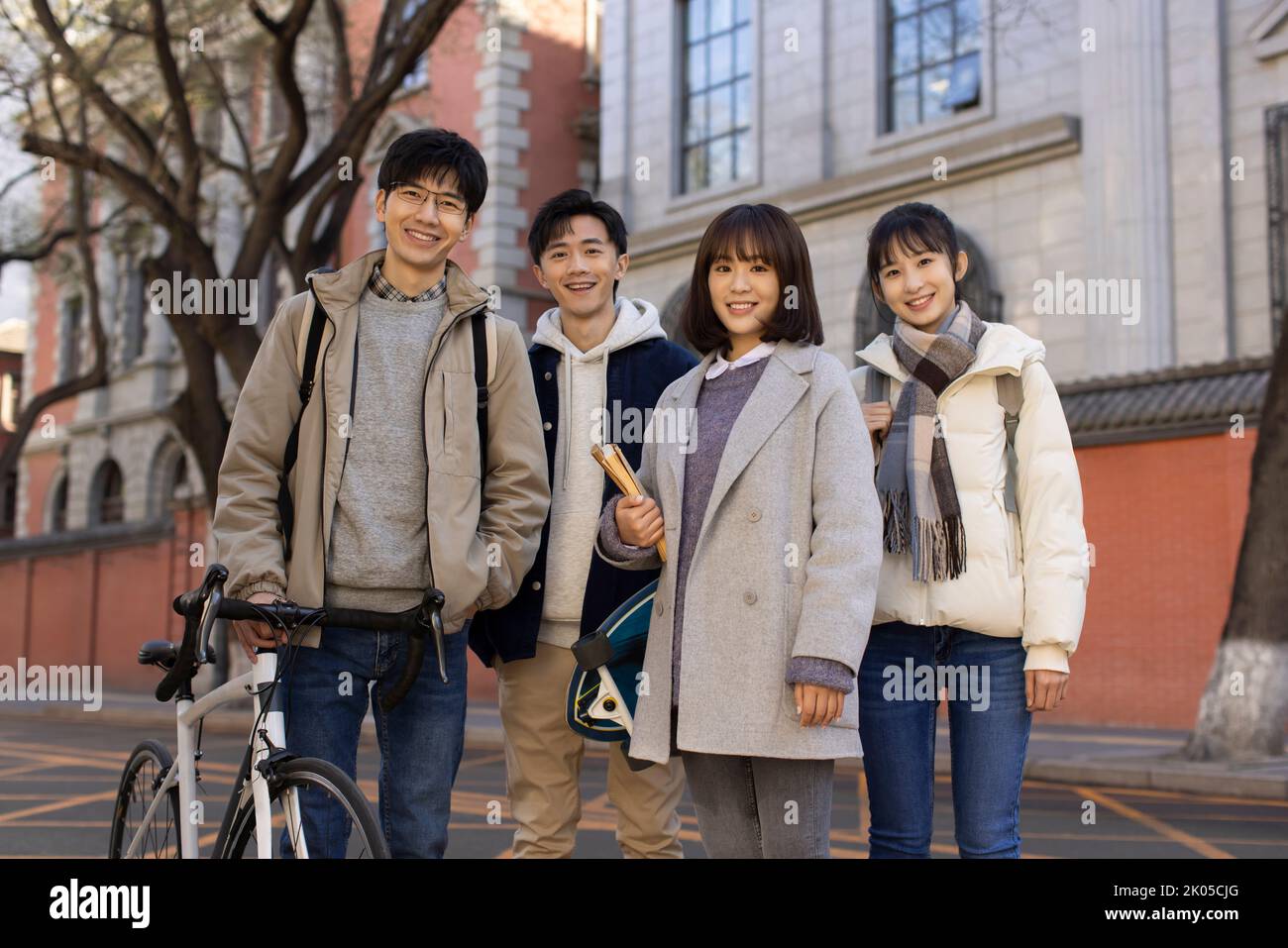 Class group portrait classmates hi-res stock photography and images - Alamy