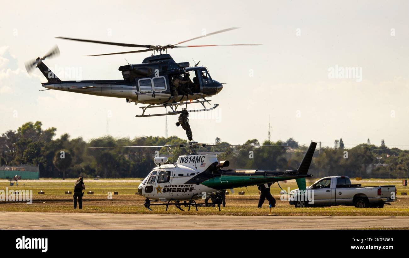 The incredible Stuart Air Show Stock Photo - Alamy