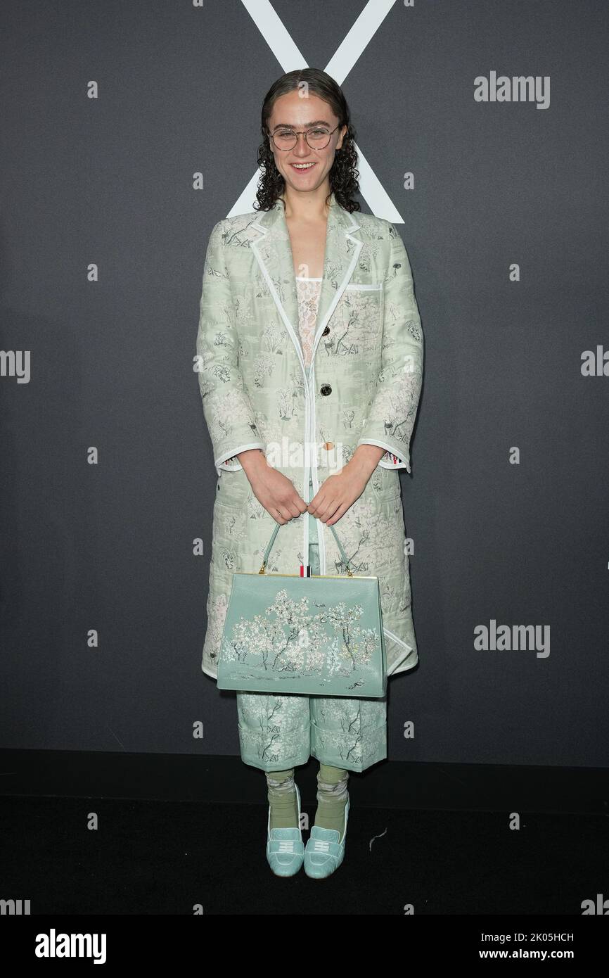 Harper`s BAZAAR Global ICONS Portfolio And Bloomingdale`s 150th ...