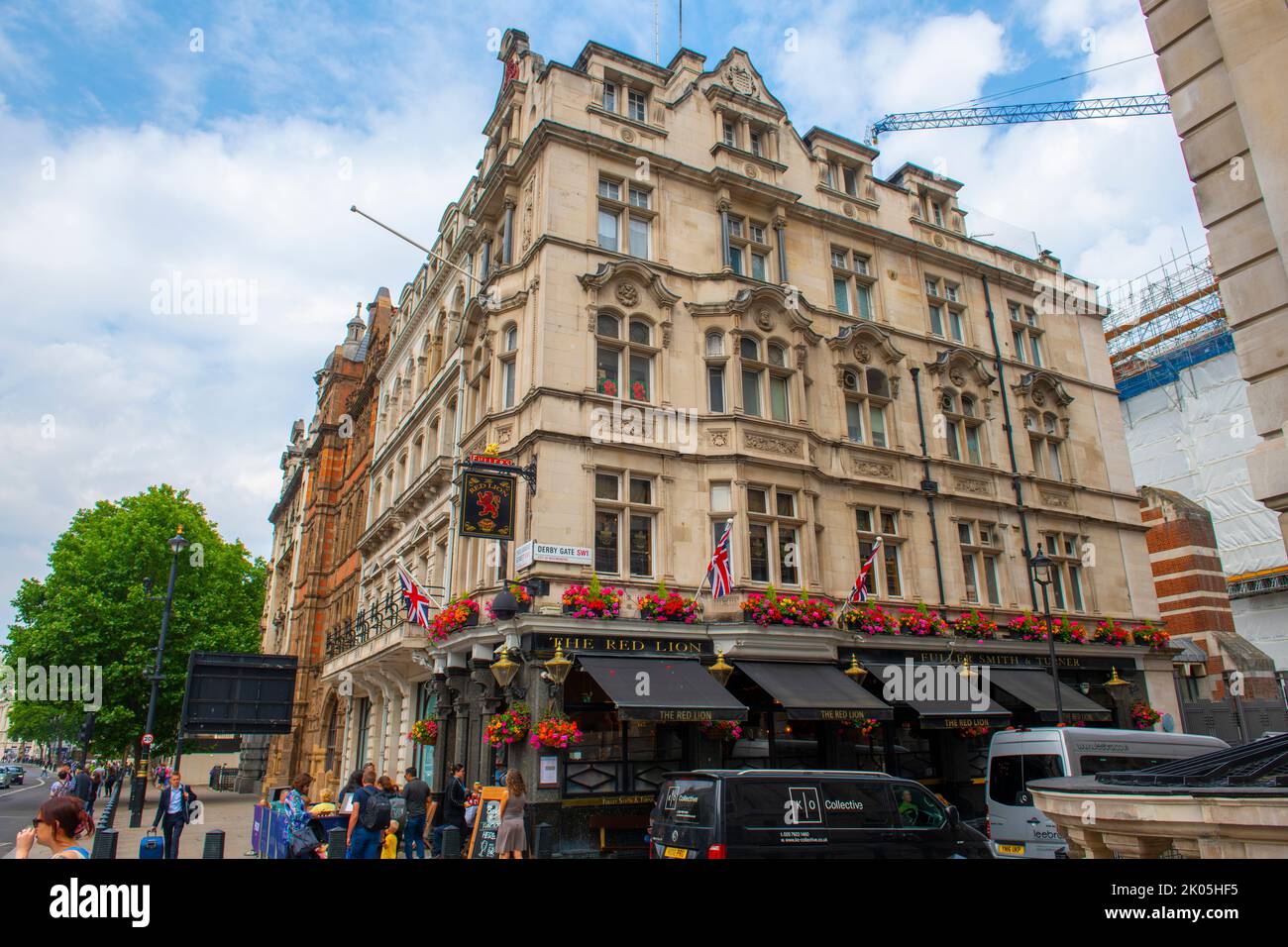 Red Lion pub at 48 Parliament Street at Derby Gate Street in city of ...