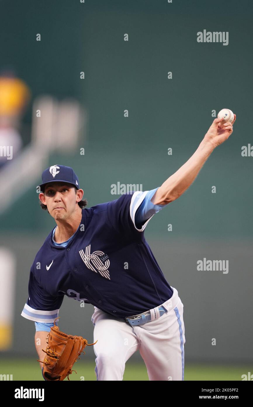 SEP 09, 2022: Kansas City Royals starting pitcher Daniel Lynch (52 ...