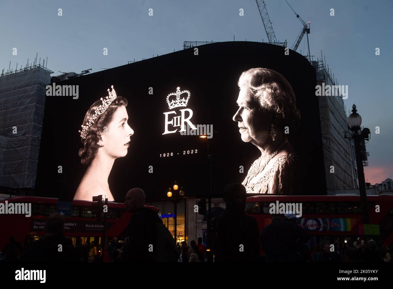 London, UK. 9th Sep, 2022. The advertising screens in Piccadilly Circus ...